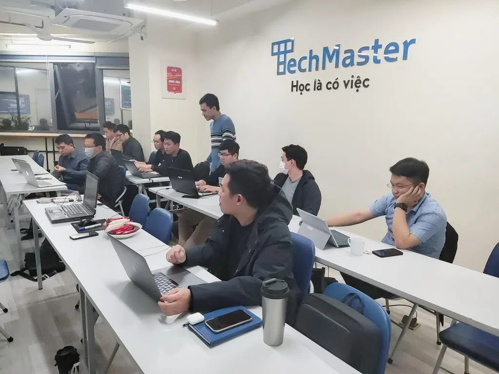 Techmaster Việt Nam - Học là có việc