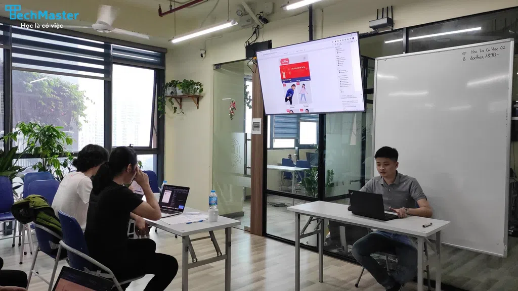 Techmaster Việt Nam - Học là có việc