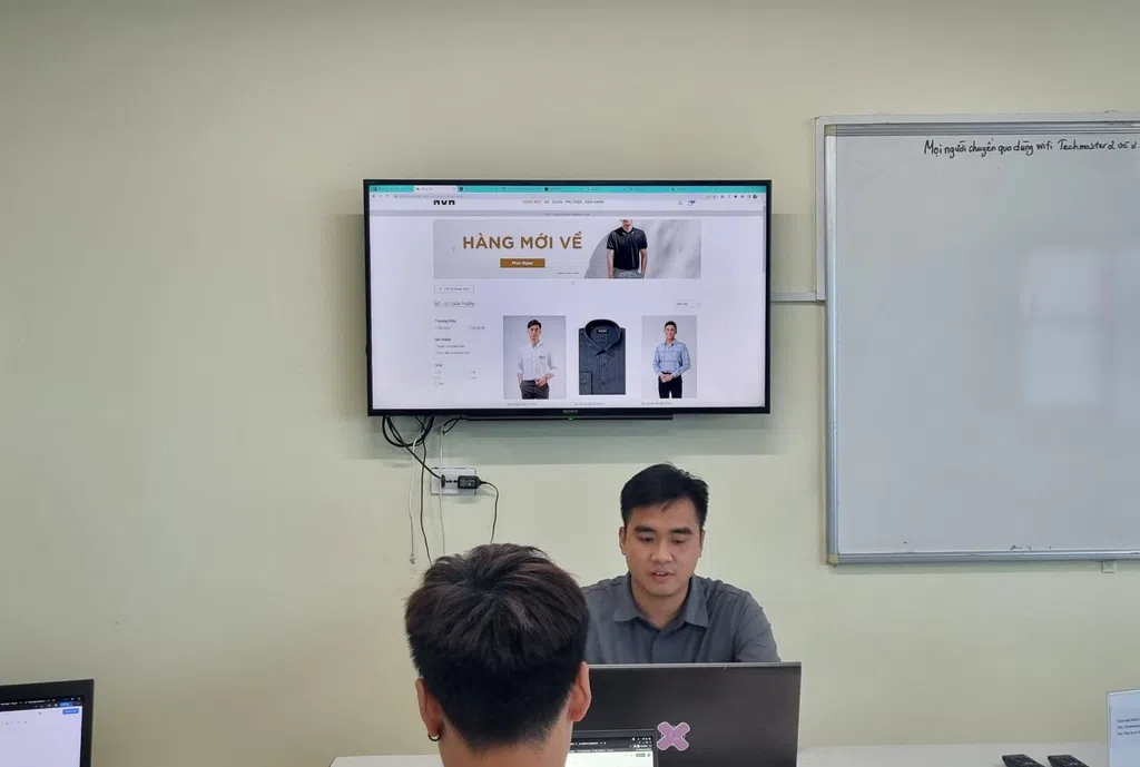 Techmaster Việt Nam - Học là có việc