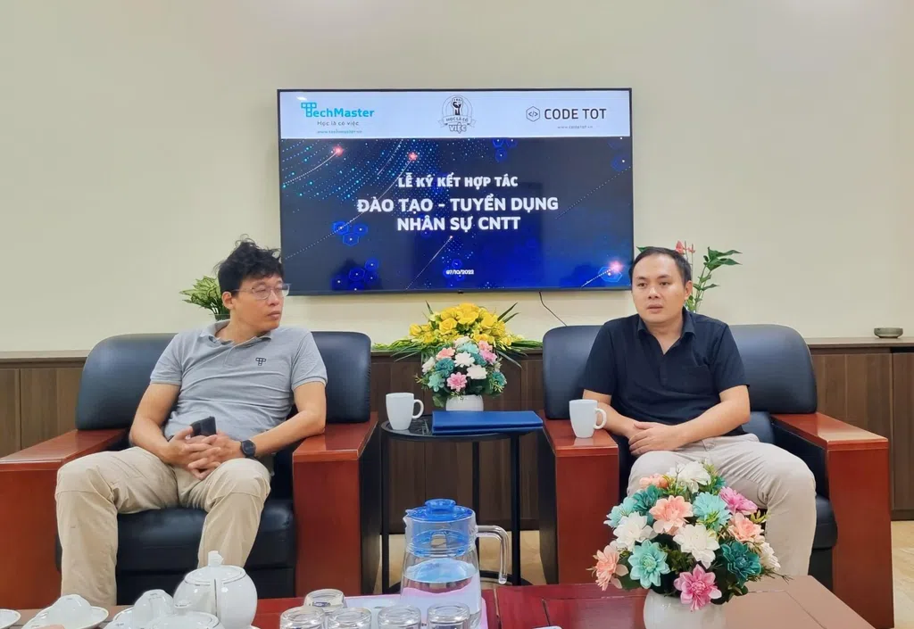 Techmaster Việt Nam - Học là có việc